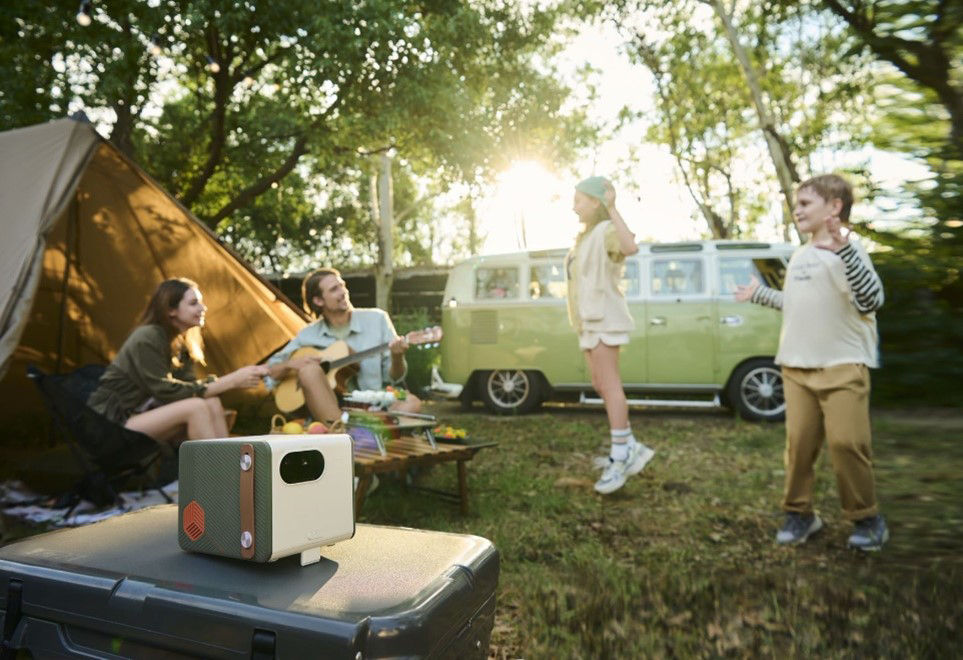 Elevate Your Summer Activities with the GS50 Portable Outdoor Projector | BenQ US